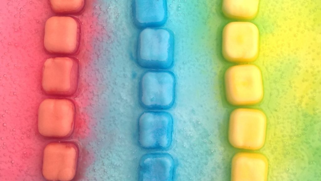 Fizzy ice cubes science experiment | Devon Science